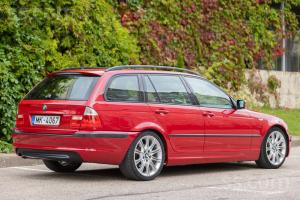 Red BMW 320 2005 in Riga, with an engine capacity of 2.00 L and mileage of 380 thousand km for 4300 €, photo 5 on AUTOMOTO.COM.LV
