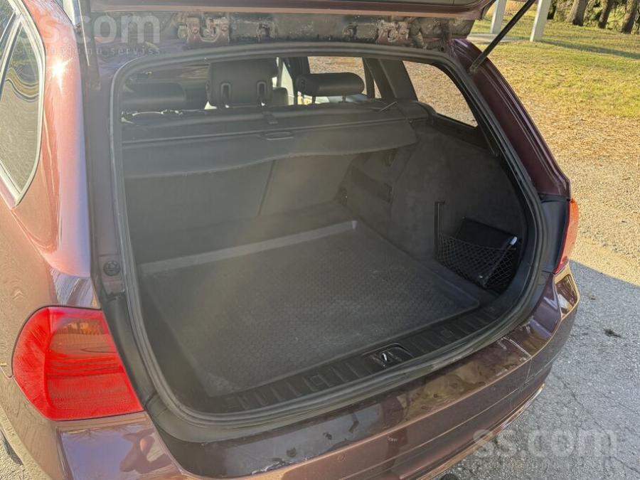 Sarkans BMW 320 2006 Jēkabpils, ar dzinēja tilpumu 2.00 L un nobraukumu 400 tūkst. km par 4100 €, foto 12 vietnē AUTOMOTO.COM.LV