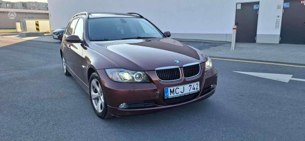 Sarkans BMW 320 2006 Kauņa, ar dzinēja tilpumu 2.00 L un nobraukumu 409 tūkst. km par 2500 €, foto 2 vietnē AUTOMOTO.COM.LV