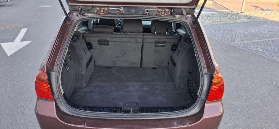 Sarkans BMW 320 2006 Kauņa, ar dzinēja tilpumu 2.00 L un nobraukumu 409 tūkst. km par 2500 €, foto 8 vietnē AUTOMOTO.COM.LV