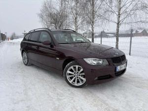 Sarkans BMW 320 2007 Kauņa, ar dzinēja tilpumu 0.00 L un nobraukumu 375 tūkst. km par 3150 €, foto 4 vietnē AUTOMOTO.COM.LV