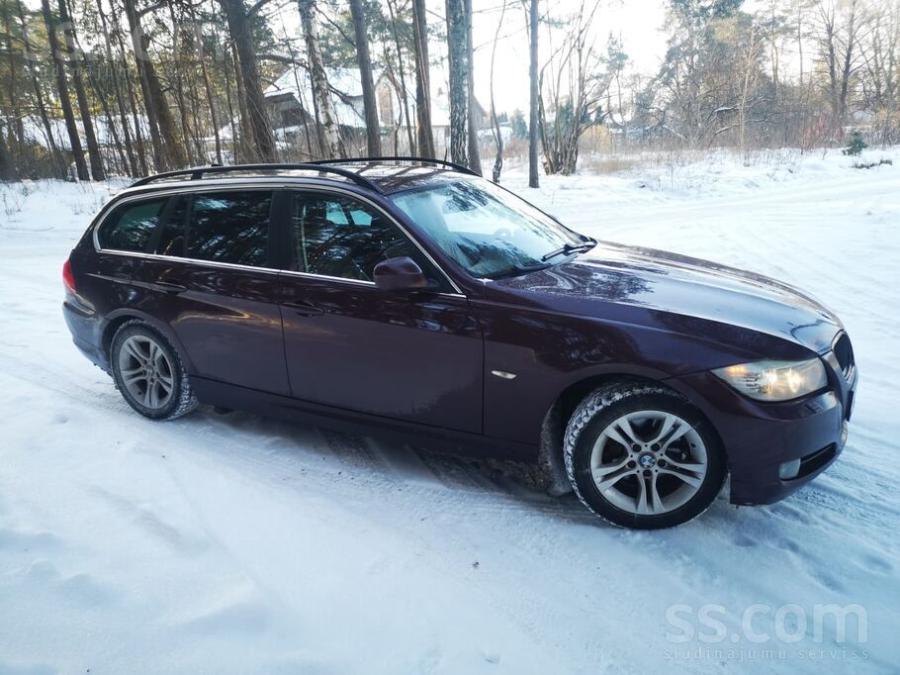 Red BMW 320 2009 in Riga, with an engine capacity of 2.00 L and mileage of 431 thousand km for 3150 €, photo 2 on AUTOMOTO.COM.LV