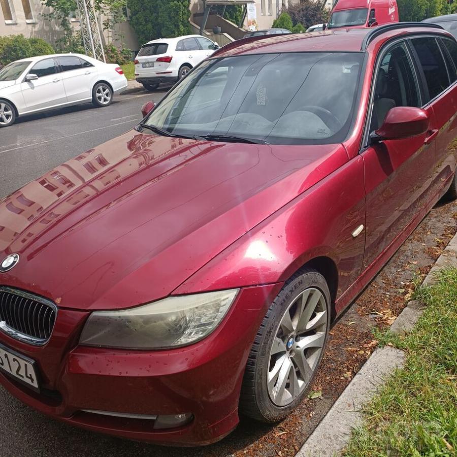 Красный БМВ 320 2009 в Рига, объемом двигателя 2.00 л и пробегом 300 тыс. км за 5000 €, фото 3 на AUTOMOTO.COM.LV