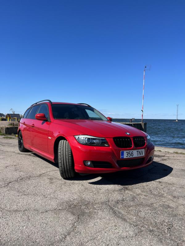 Red BMW 320 2009 in Tallinn, with an engine capacity of 0.00 L and mileage of 355 thousand km for 6500 €, photo 2 on AUTOMOTO.COM.LV