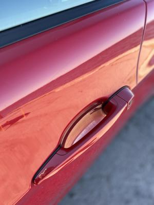 Red BMW 320 2009 in Tallinn, with an engine capacity of 0.00 L and mileage of 355 thousand km for 6500 €, photo 6 on AUTOMOTO.COM.LV
