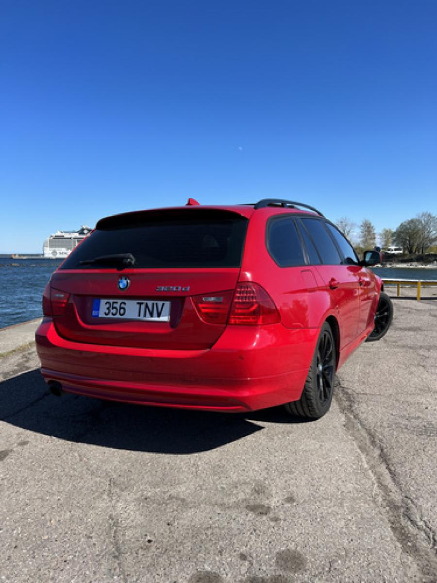 Red BMW 320 2009 in Tallinn, with an engine capacity of 0.00 L and mileage of 355 thousand km for 6500 €, photo 7 on AUTOMOTO.COM.LV