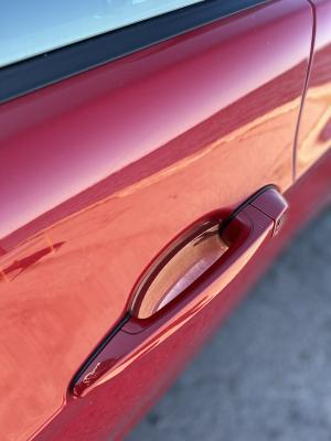 Red BMW 320 2009 in Tallinn, with an engine capacity of 0.00 L and mileage of 355 thousand km for 6500 €, photo 17 on AUTOMOTO.COM.LV