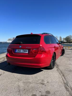 Red BMW 320 2009 in Tallinn, with an engine capacity of 0.00 L and mileage of 355 thousand km for 6500 €, photo 18 on AUTOMOTO.COM.LV