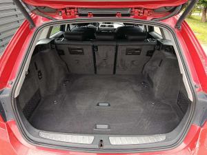 Red BMW 320 2012 in Siauliai, with an engine capacity of 2.00 L and mileage of 380 thousand km for 3950 €, photo 10 on AUTOMOTO.COM.LV