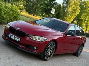 Red BMW 320 2013 in Riga, with an engine capacity of 2.00 L and mileage of 297 thousand km for 6990 €, photo 8 on AUTOMOTO.COM.LV