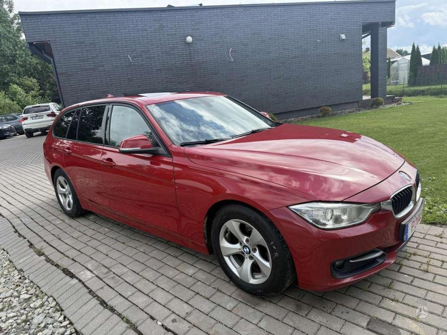 Sarkans BMW 320 2013 Kauņa, ar dzinēja tilpumu 2.00 L un nobraukumu 340 tūkst. km par 6650 €, foto 1 vietnē AUTOMOTO.COM.LV