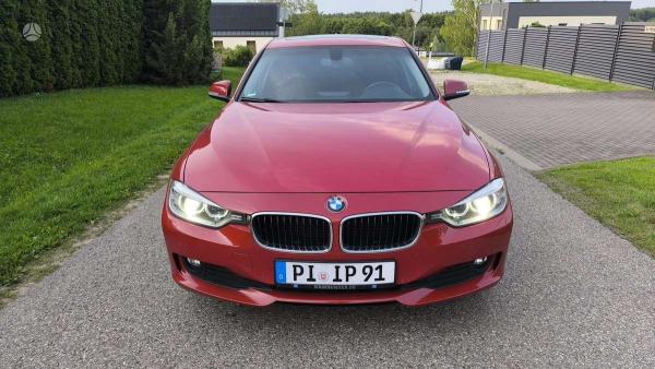 Red BMW 320 2013 in Vilnius, with an engine capacity of 2.00 L and mileage of 295 thousand km for 7100 €, photo 7 on AUTOMOTO.COM.LV