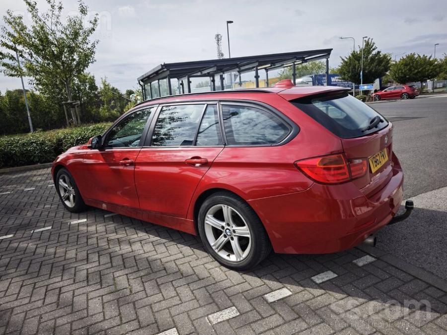 Red BMW 320 2013 in Jelgava, with an engine capacity of 2.00 L and mileage of 310 thousand km for 2850 €, photo 6 on AUTOMOTO.COM.LV