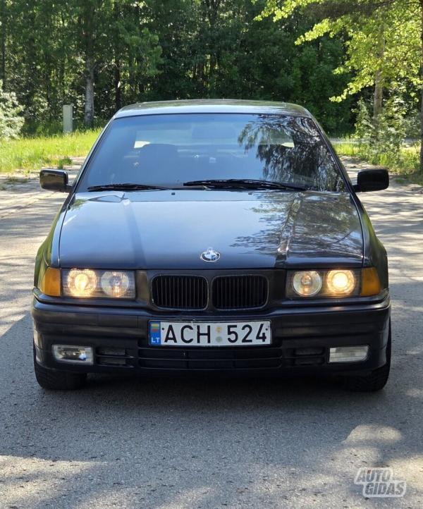 BMW 320 1991 in Visaginas, with an engine capacity of 2.00 L and mileage of 280 thousand km for 3550 €, photo 1 on AUTOMOTO.COM.LV