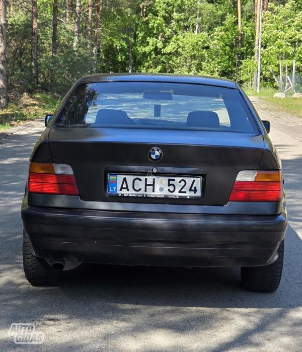 BMW 320 1991 in Visaginas, with an engine capacity of 2.00 L and mileage of 280 thousand km for 3550 €, photo 6 on AUTOMOTO.COM.LV