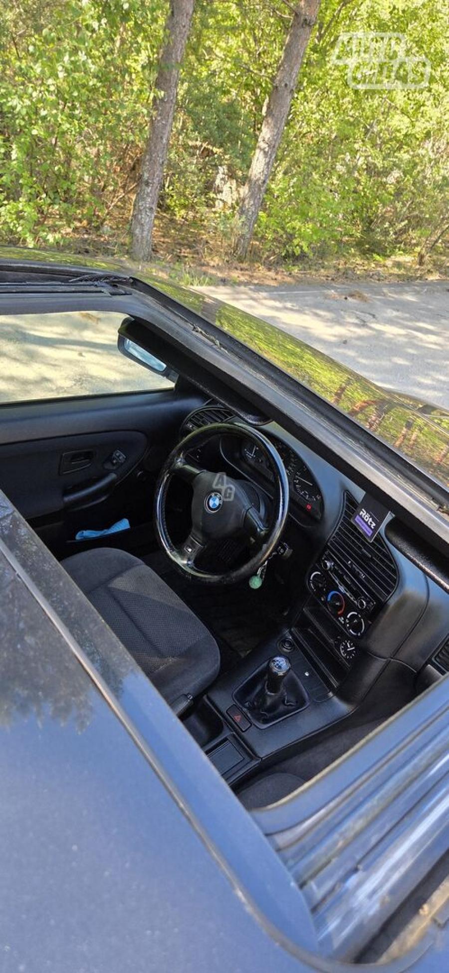 BMW 320 1991 in Visaginas, with an engine capacity of 2.00 L and mileage of 280 thousand km for 3550 €, photo 15 on AUTOMOTO.COM.LV