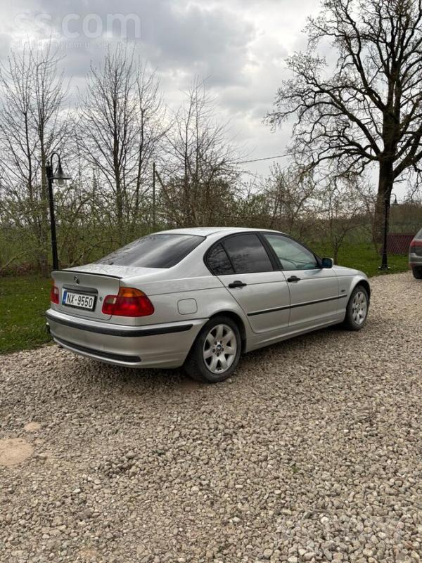 BMW 320 1998 in Jelgava, with an engine capacity of 2.00 L and mileage of 260 thousand km for 2050 €, photo 5 on AUTOMOTO.COM.LV