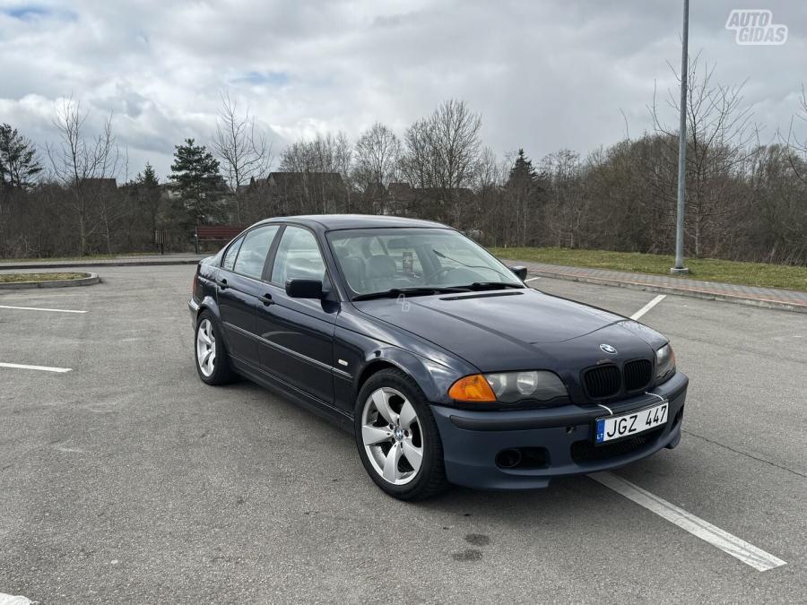 BMW 320 1999 in Vilnius, with an engine capacity of 2.00 L and mileage of 393 thousand km for 750 €, photo 1 on AUTOMOTO.COM.LV