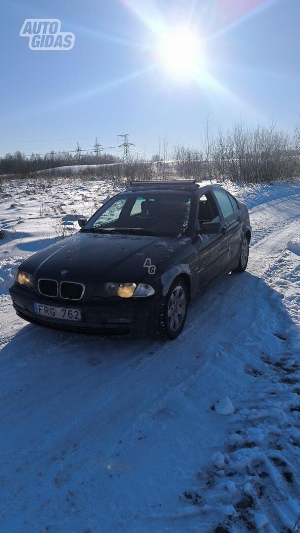 BMW 320 2001 Viļņa, ar dzinēja tilpumu 2.00 L un nobraukumu 373 tūkst. km par 950 €, foto 4 vietnē AUTOMOTO.COM.LV