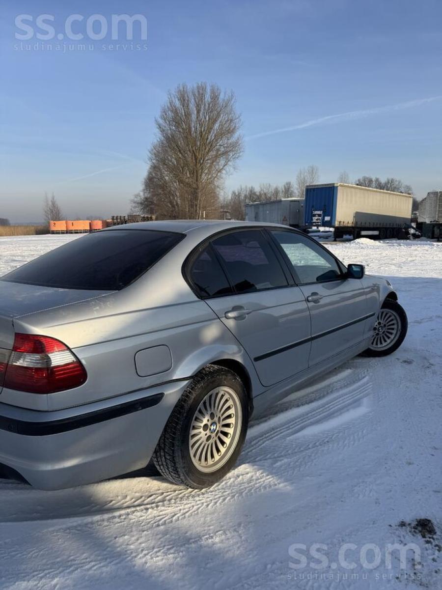 BMW 320 2002 Rīga, ar dzinēja tilpumu 2.20 L un nobraukumu 281 tūkst. km par 2350 €, foto 4 vietnē AUTOMOTO.COM.LV