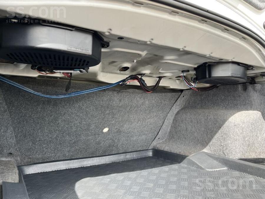 BMW 320 2002 Ludza, ar dzinēja tilpumu 2.00 L un nobraukumu 340 tūkst. km par 3500 €, foto 13 vietnē AUTOMOTO.COM.LV