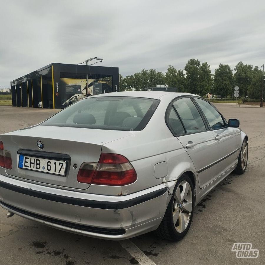 BMW 320 2003 in Kaunas, with an engine capacity of 2.00 L and mileage of 390 thousand km for 999 €, photo 8 on AUTOMOTO.COM.LV