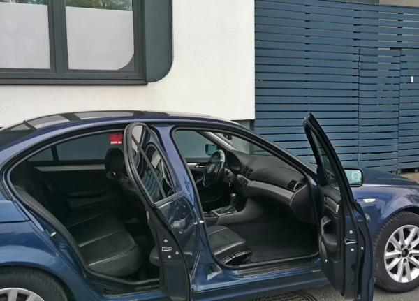 BMW 320 2003 in Riga, with an engine capacity of 2.00 L and mileage of 347 thousand km for 1990 €, photo 2 on AUTOMOTO.COM.LV