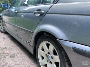 BMW 320 2003 Kauņa, ar dzinēja tilpumu 2.00 L un nobraukumu 350 tūkst. km par 1400 €, foto 13 vietnē AUTOMOTO.COM.LV