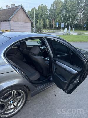 BMW 320 2003 in Riga, with an engine capacity of 2.00 L and mileage of 367 thousand km for 3000 €, photo 9 on AUTOMOTO.COM.LV
