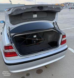 BMW 320 2003 in Vilnius, with an engine capacity of 2.00 L and mileage of 331 thousand km for 2250 €, photo 14 on AUTOMOTO.COM.LV