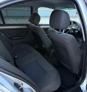 BMW 320 2003 in Vilnius, with an engine capacity of 2.00 L and mileage of 331 thousand km for 2250 €, photo 15 on AUTOMOTO.COM.LV