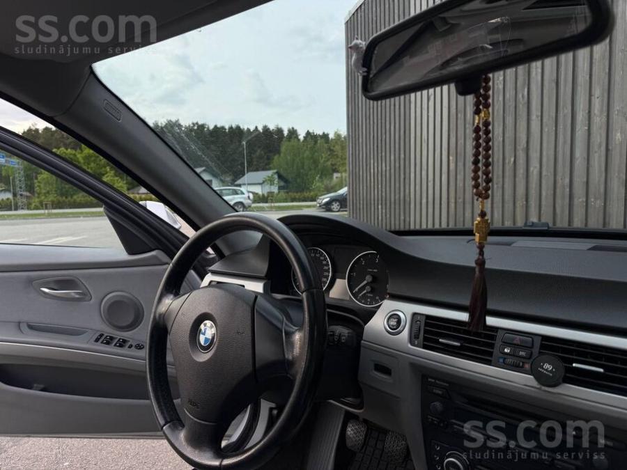 BMW 320 2005 in Riga, with an engine capacity of 2.00 L and mileage of 448 thousand km for 13200 €, photo 15 on AUTOMOTO.COM.LV