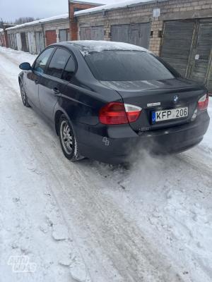 BMW 320 2005 in Panevezys, with an engine capacity of 2.00 L and mileage of 219 thousand km for 1000 €, photo 4 on AUTOMOTO.COM.LV
