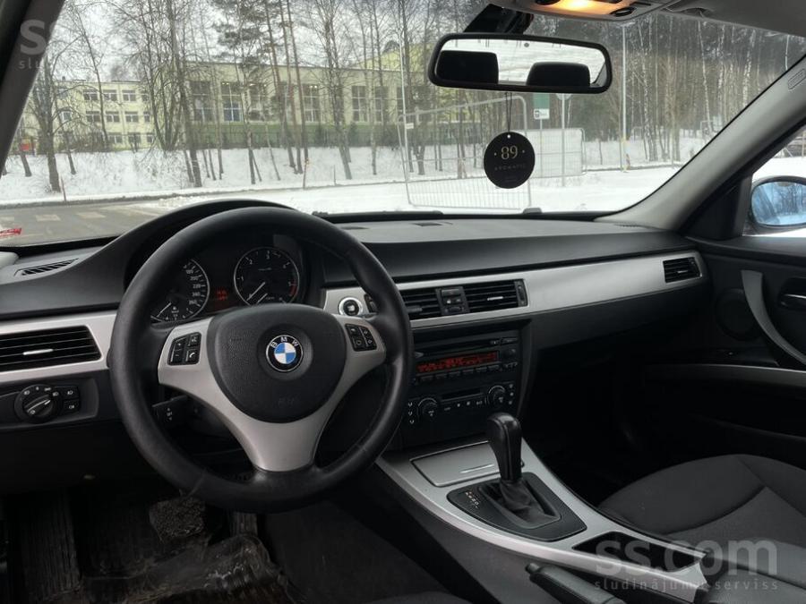BMW 320 2005 Rīga, ar dzinēja tilpumu 2.00 L un nobraukumu 260 tūkst. km par 3450 €, foto 7 vietnē AUTOMOTO.COM.LV
