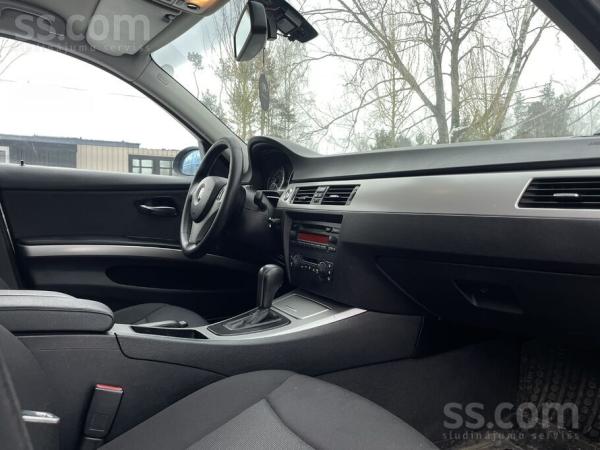 BMW 320 2005 in Riga, with an engine capacity of 2.00 L and mileage of 260 thousand km for 3450 €, photo 10 on AUTOMOTO.COM.LV