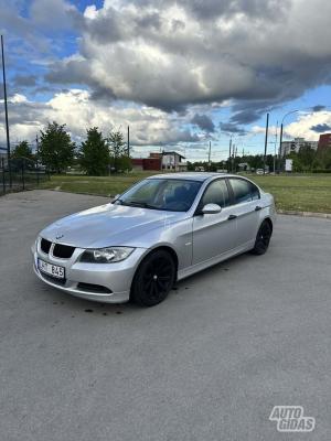 BMW 320 2005 in Kaunas, with an engine capacity of 2.00 L and mileage of 400 thousand km for 2700 €, photo 3 on AUTOMOTO.COM.LV