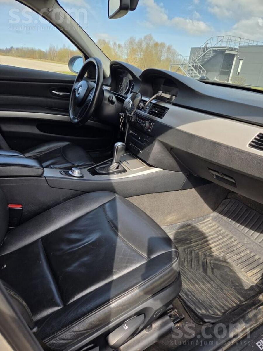 BMW 320 2005 in Riga, with an engine capacity of 2.00 L and mileage of 300 thousand km for 3300 €, photo 21 on AUTOMOTO.COM.LV