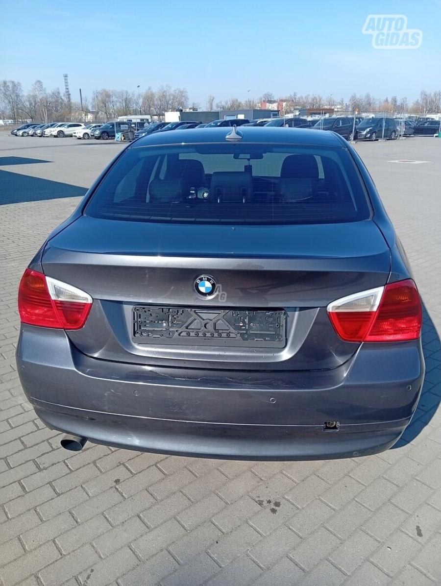 BMW 320 2005 Marijampole, ar dzinēja tilpumu 2.00 L un nobraukumu 450 tūkst. km par 2500 €, foto 3 vietnē AUTOMOTO.COM.LV