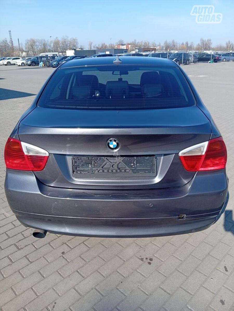 BMW 320 2005 Marijampole, ar dzinēja tilpumu 2.00 L un nobraukumu 450 tūkst. km par 2500 €, foto 7 vietnē AUTOMOTO.COM.LV
