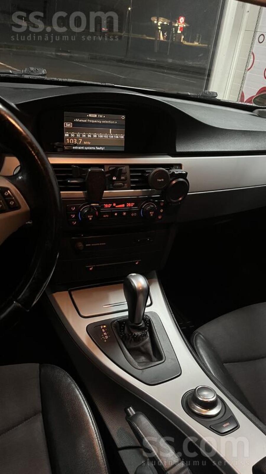 BMW 320 2005 Rīga, ar dzinēja tilpumu 2.00 L un nobraukumu 298 tūkst. km par 4500 €, foto 6 vietnē AUTOMOTO.COM.LV