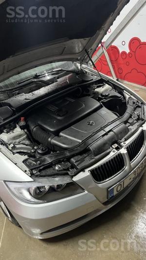 BMW 320 2005 Rīga, ar dzinēja tilpumu 2.00 L un nobraukumu 298 tūkst. km par 4500 €, foto 12 vietnē AUTOMOTO.COM.LV
