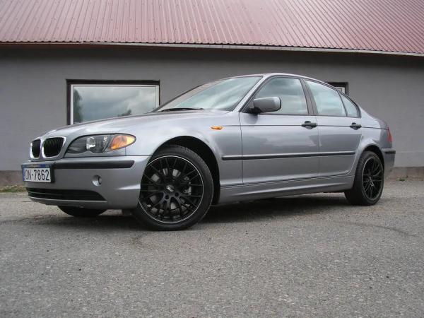 BMW 320 2005 Sigulda, ar dzinēja tilpumu 2.00 L un nobraukumu 247 tūkst. km par 2950 €, foto 1 vietnē AUTOMOTO.COM.LV