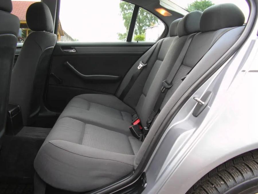 BMW 320 2005 Sigulda, ar dzinēja tilpumu 2.00 L un nobraukumu 247 tūkst. km par 2950 €, foto 18 vietnē AUTOMOTO.COM.LV