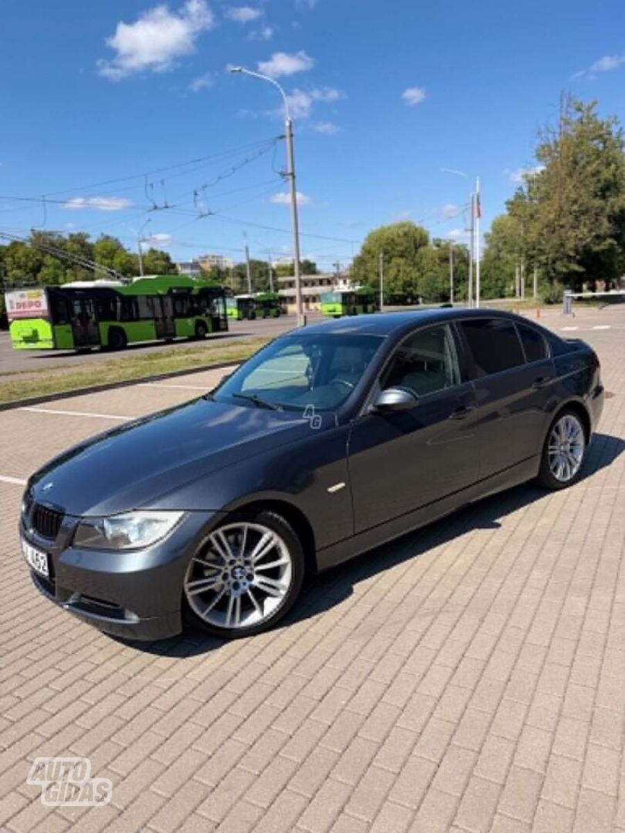 BMW 320 2005 in Kaunas, with an engine capacity of 2.00 L and mileage of 296 thousand km for 3300 €, photo 3 on AUTOMOTO.COM.LV