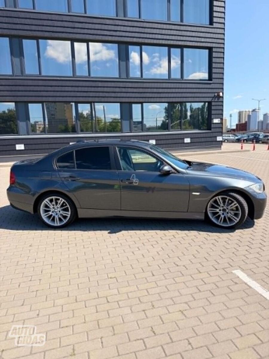 BMW 320 2005 in Kaunas, with an engine capacity of 2.00 L and mileage of 296 thousand km for 3300 €, photo 5 on AUTOMOTO.COM.LV