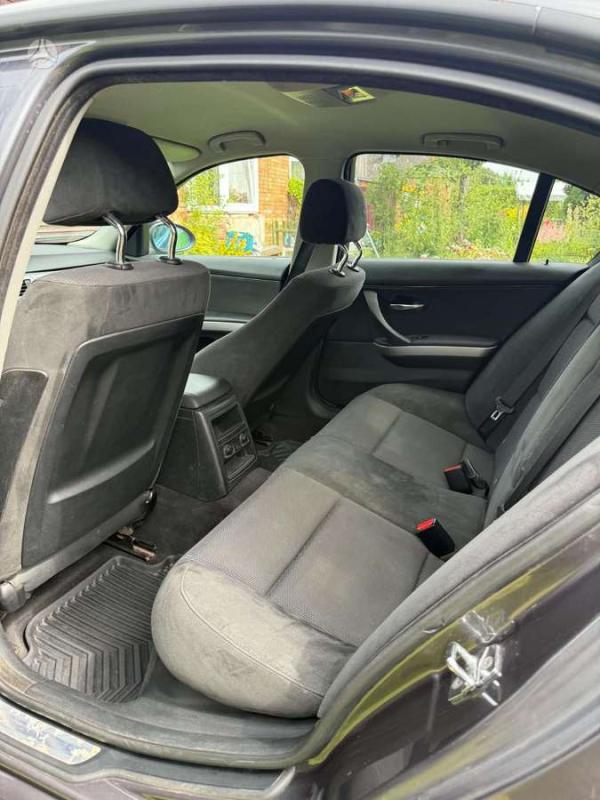 BMW 320 2005 Pakruojis, ar dzinēja tilpumu 0.00 L un nobraukumu 490 tūkst. km par 2500 €, foto 10 vietnē AUTOMOTO.COM.LV