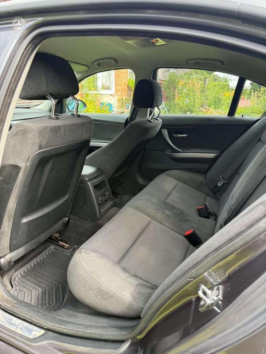 BMW 320 2005 Pakruojis, ar dzinēja tilpumu 0.00 L un nobraukumu 490 tūkst. km par 2500 €, foto 10 vietnē AUTOMOTO.COM.LV