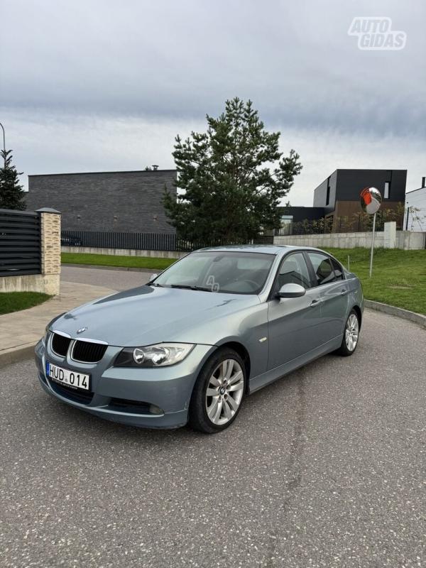 BMW 320 2005 Viļņa, ar dzinēja tilpumu 2.00 L un nobraukumu 289 tūkst. km par 2200 €, foto 1 vietnē AUTOMOTO.COM.LV
