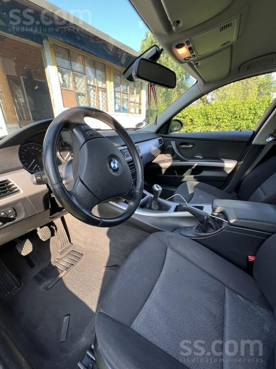 BMW 320 2006 Rīga, ar dzinēja tilpumu 2.00 L un nobraukumu 245 tūkst. km par 4000 €, foto 16 vietnē AUTOMOTO.COM.LV