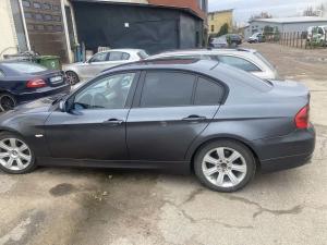 BMW 320 2006 in Kaunas, with an engine capacity of 2.00 L and mileage of 400 thousand km for 2200 €, photo 5 on AUTOMOTO.COM.LV